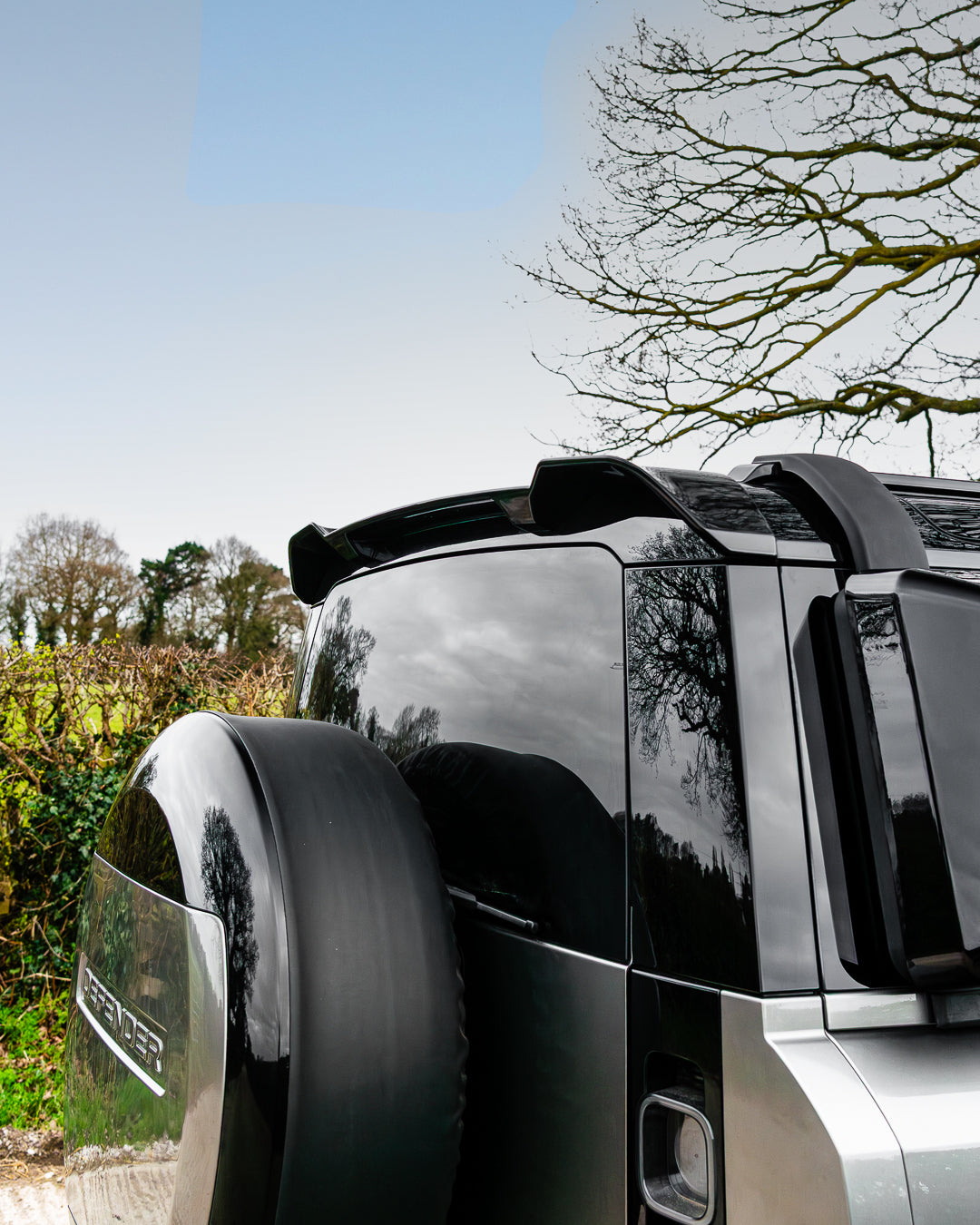 Land Rover Defender 2020+ Rear Roof Spoiler Gloss Black – Manor ...